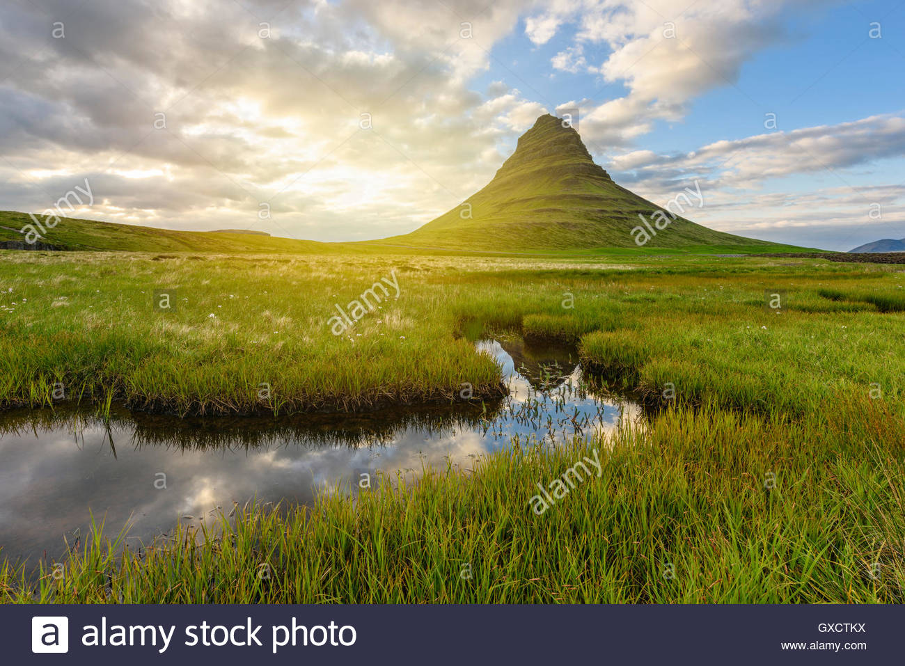 Grundarfjordur Iceland Stock Photos & Grundarfjordur Iceland Stock ...