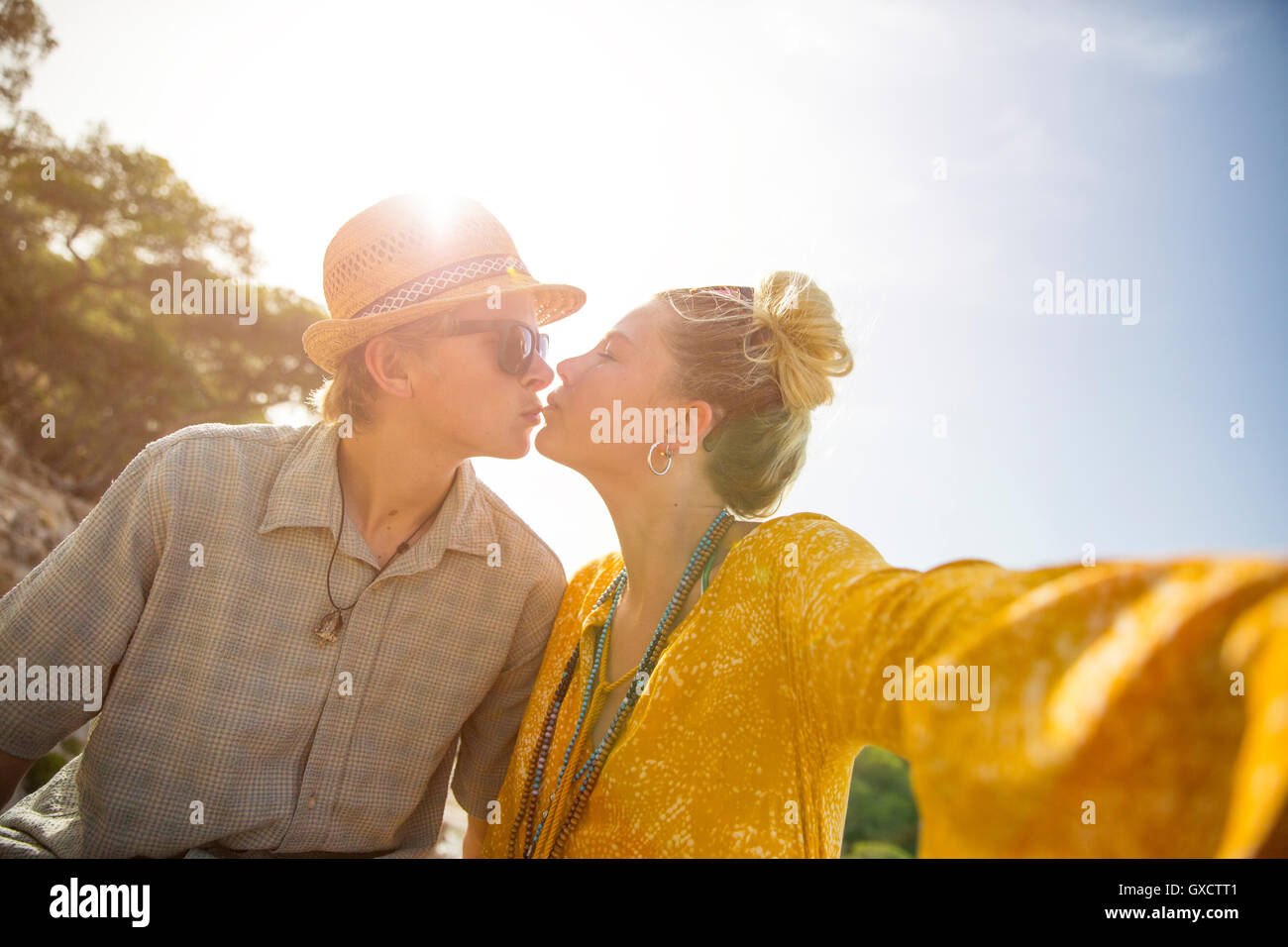 Couple sun kissing hi-res stock photography and images - Alamy