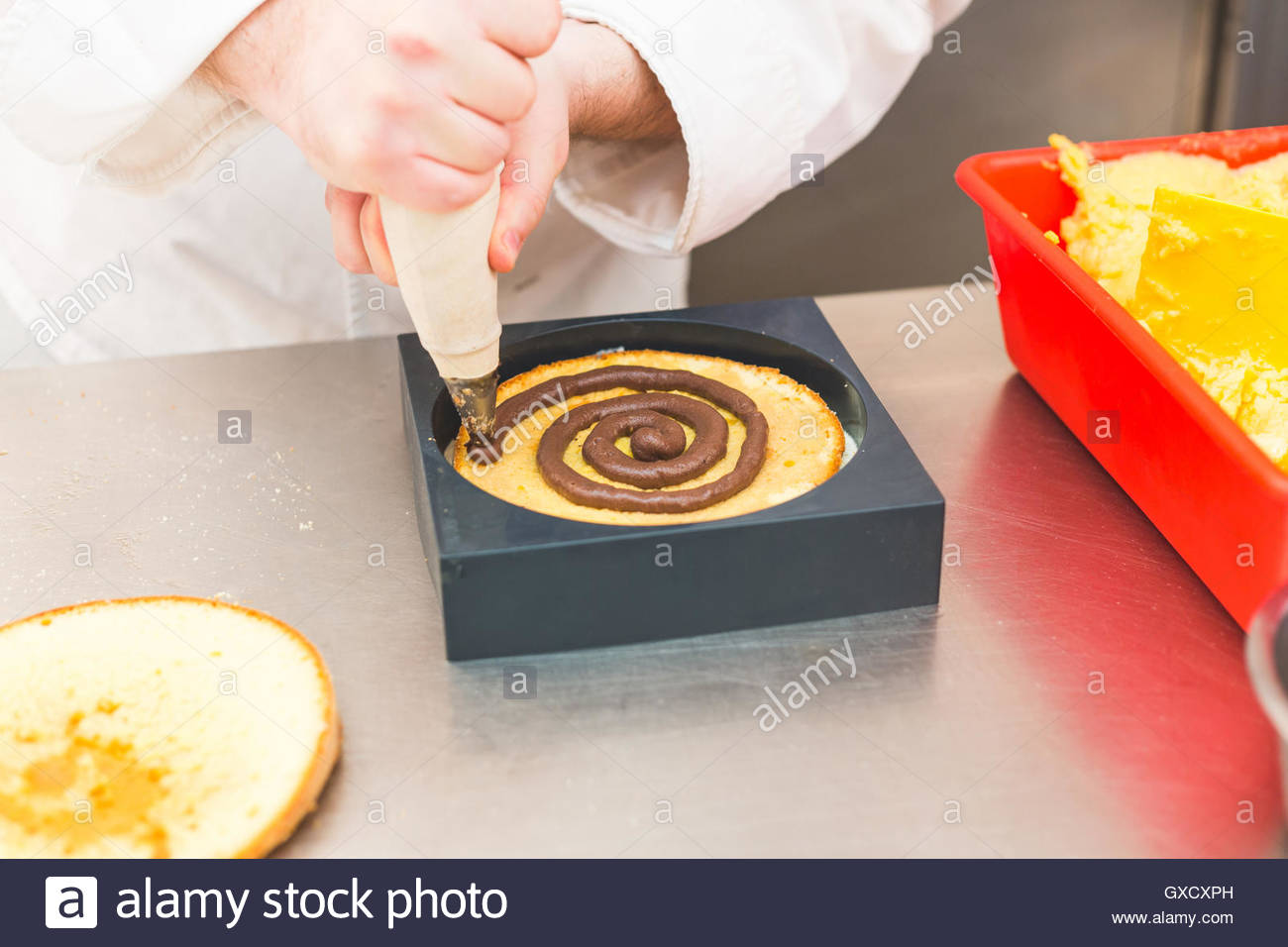 Decorating Cake Piping High Resolution Stock Photography and Images - Alamy