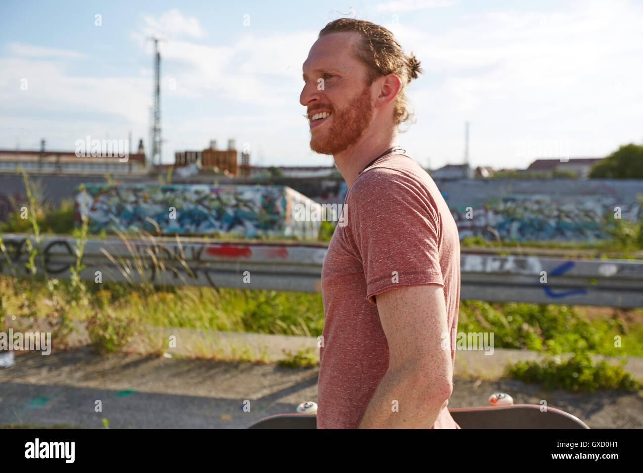 Man laughing side view hi-res stock photography and images - Alamy