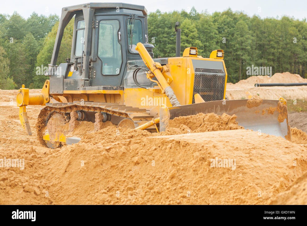 bulldozer in work Stock Photo - Alamy