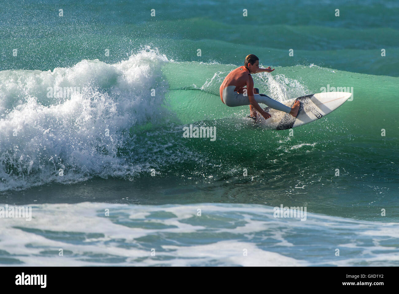 Finn Collins surfing at Fistral in Newquay, Cornwall Stock Photo - Alamy