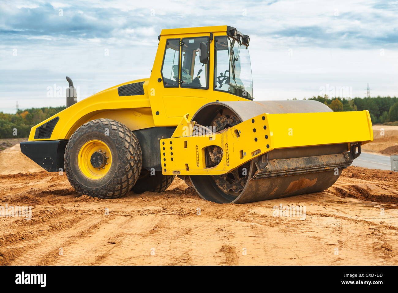 Compactor working hi-res stock photography and images - Alamy