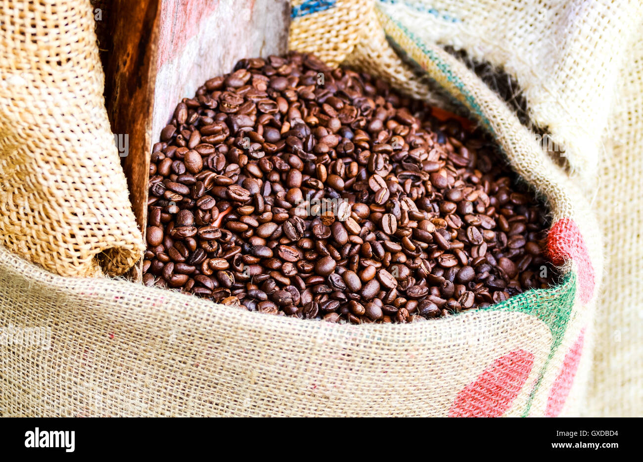 Pouring coffee into a bag hi-res stock photography and images - Alamy
