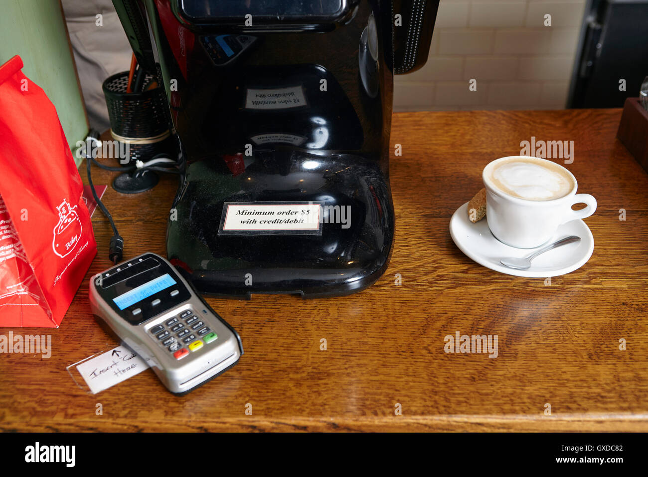 Payment machine hi-res stock photography and images - Alamy