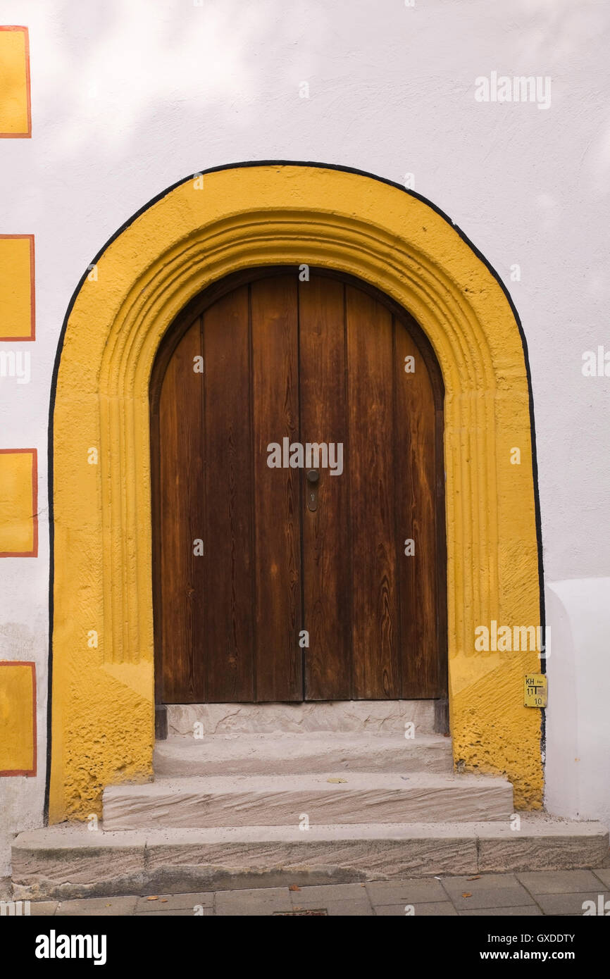 Arched door doors hi-res stock photography and images - Alamy