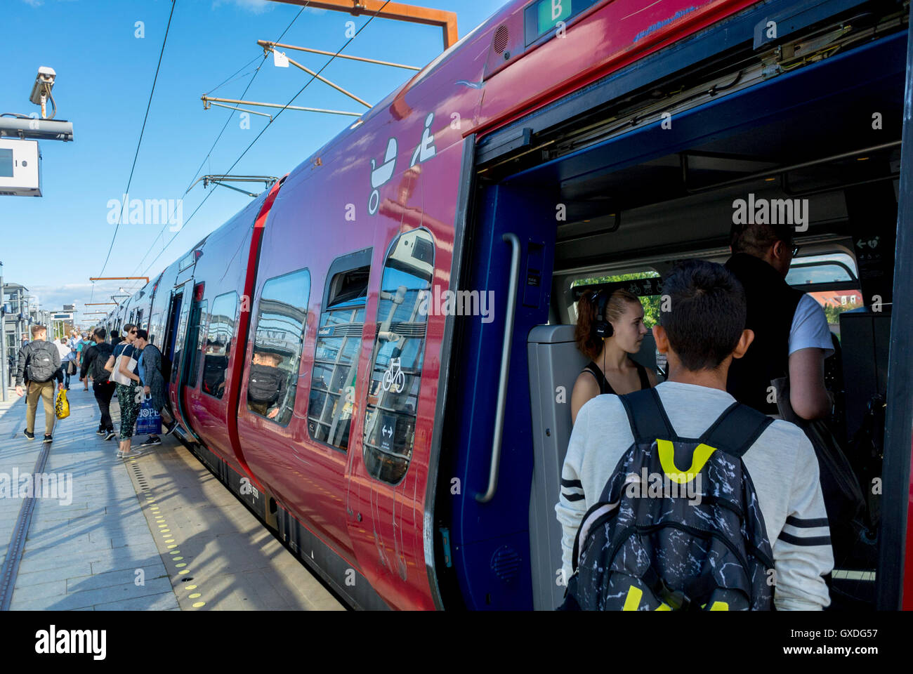 Copenhagen, Denmark, People Boarding subway, DSB Train Platform ...