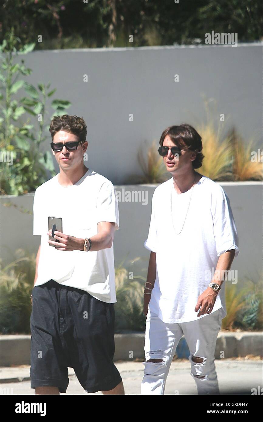Joey Essex and Jonathan Cheban look for houses in Beverly Hills ...