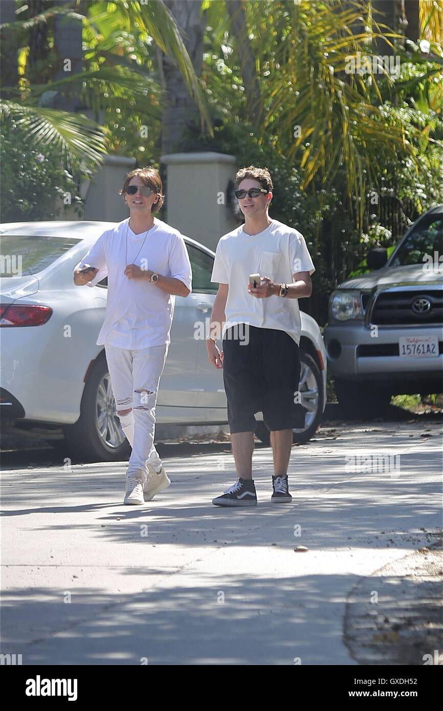Joey Essex and Jonathan Cheban look for houses in Beverly Hills ...