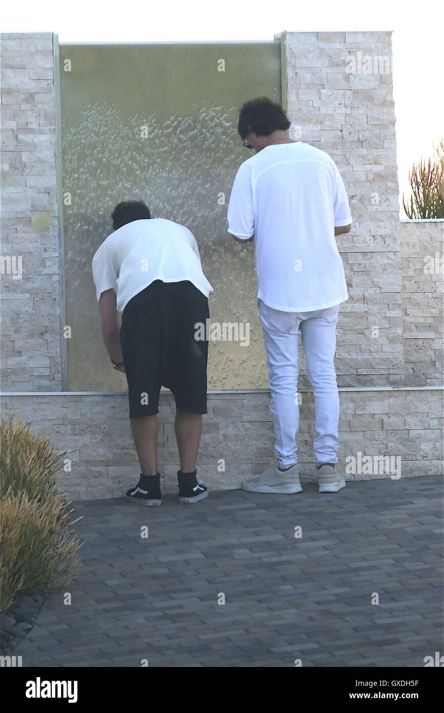 Joey Essex and Jonathan Cheban look for houses in Beverly Hills ...
