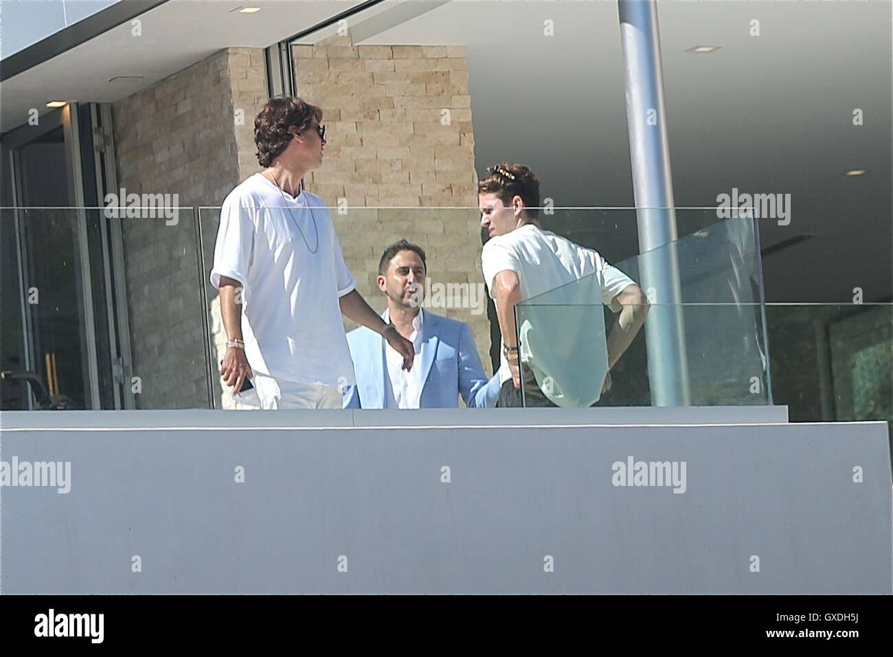 Joey Essex and Jonathan Cheban look for houses in Beverly Hills ...