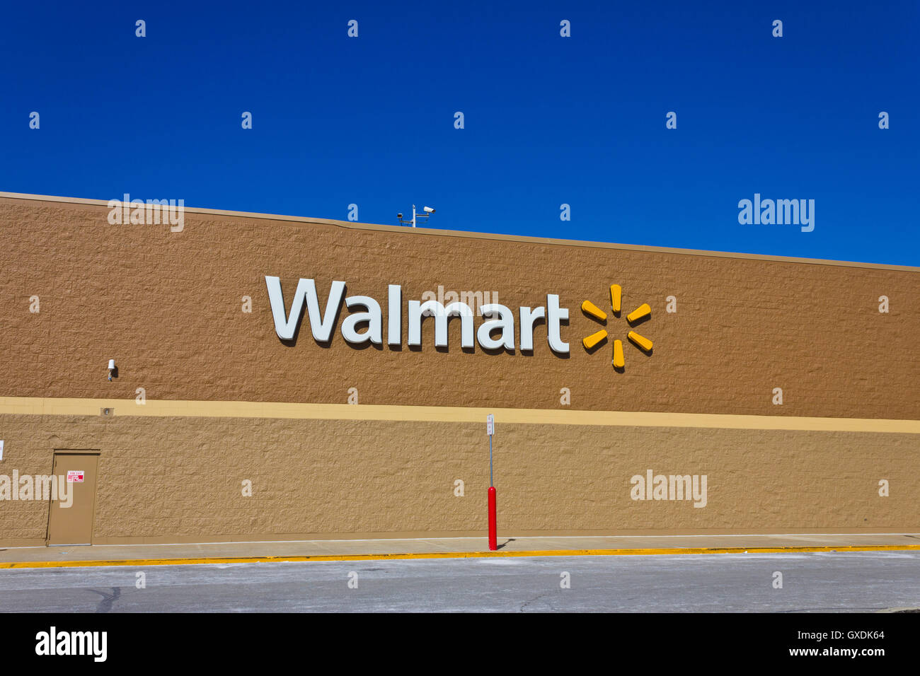 Multinational grocery retailer hi-res stock photography and images - Alamy