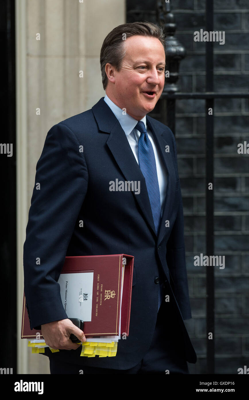 David Cameron resigns as Theresa May is appointed new Prime Minister at ...
