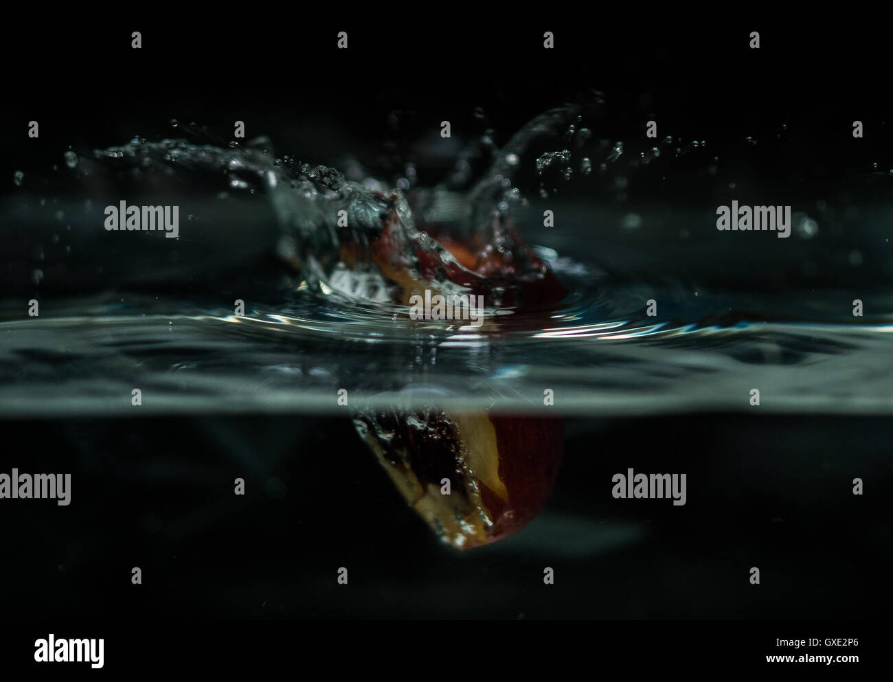 Underwater splash hi-res stock photography and images - Alamy