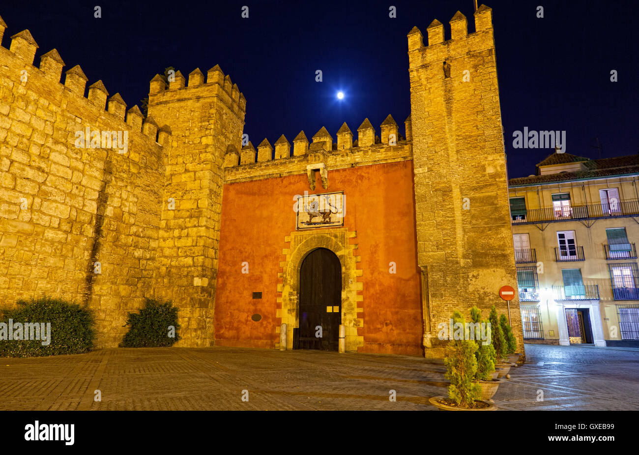 Real alcazar gate hi-res stock photography and images - Alamy