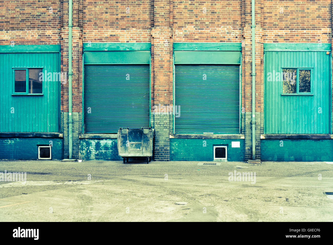 Brushed steel doors hi-res stock photography and images - Alamy