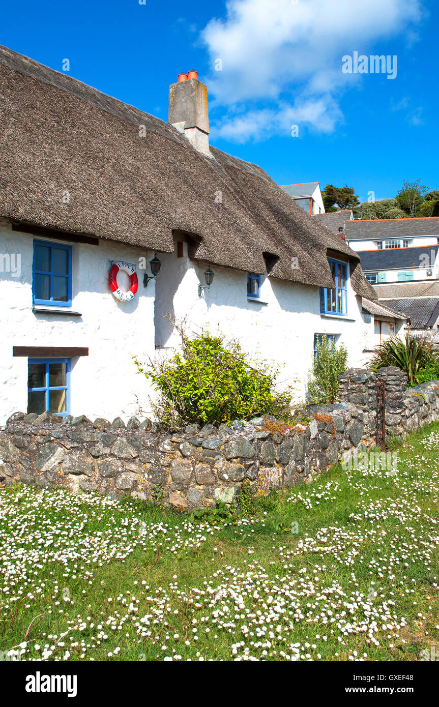 Porthallow cornwall hi-res stock photography and images - Alamy