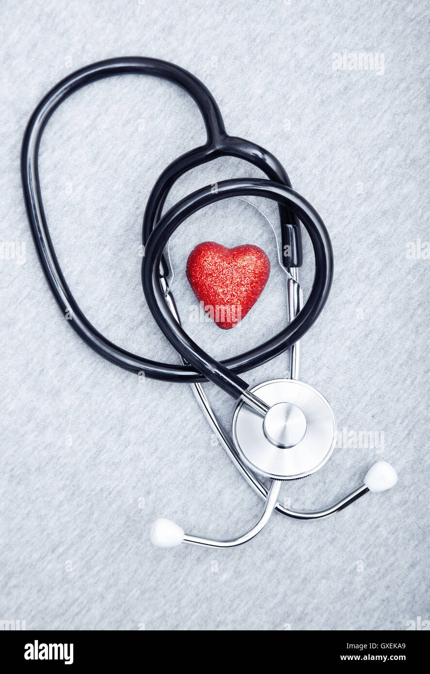 Stethoscope and heart Stock Photo - Alamy