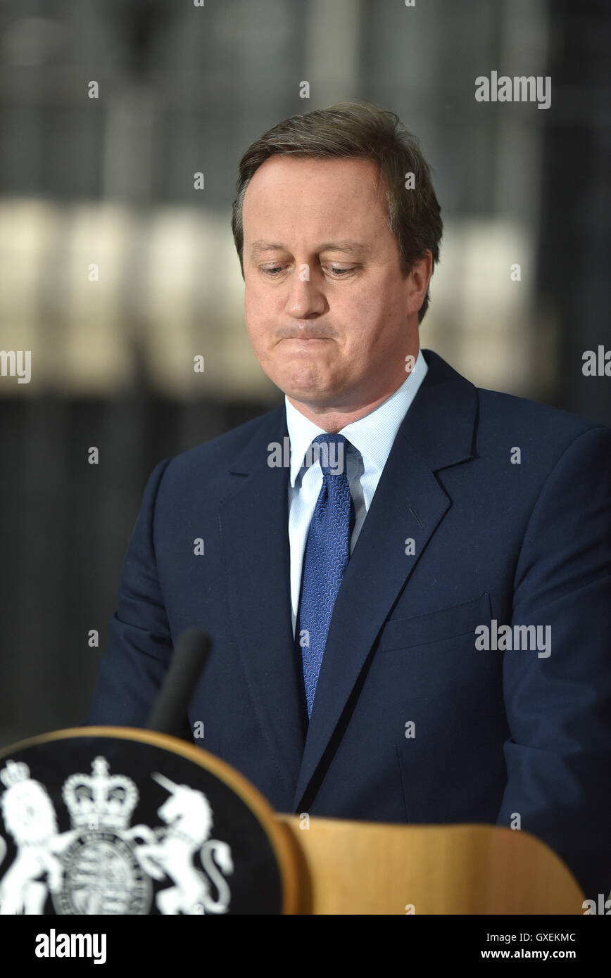 David Cameron resigns as Theresa May is appointed new Prime Minister at ...
