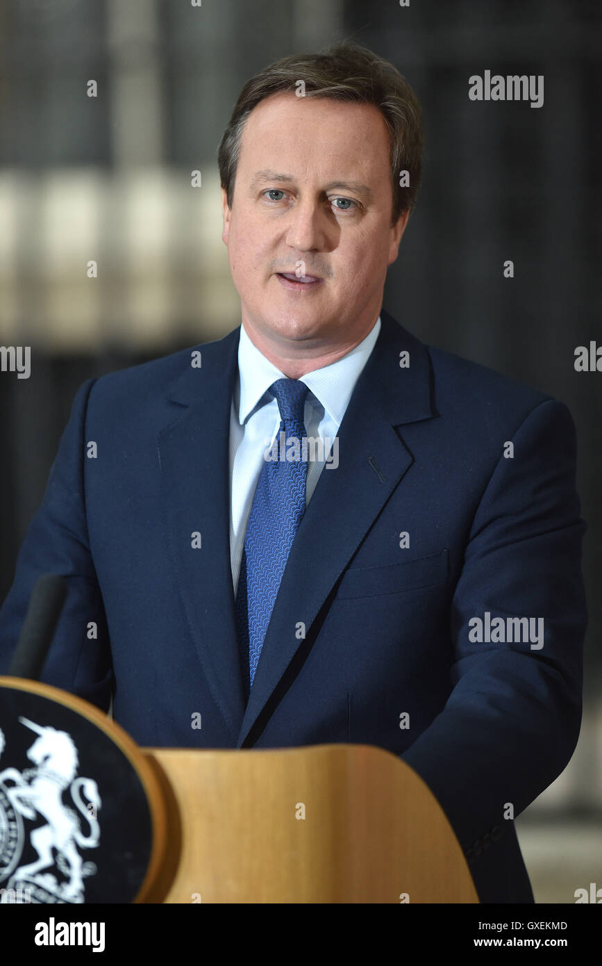 David Cameron resigns as Theresa May is appointed new Prime Minister at ...