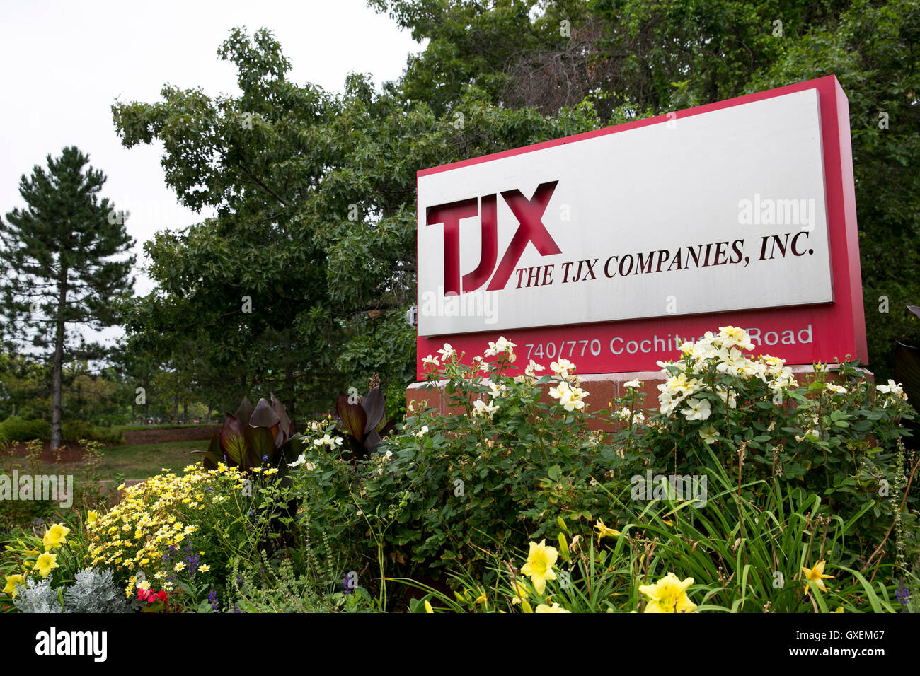 Tjx hi-res stock photography and images - Alamy