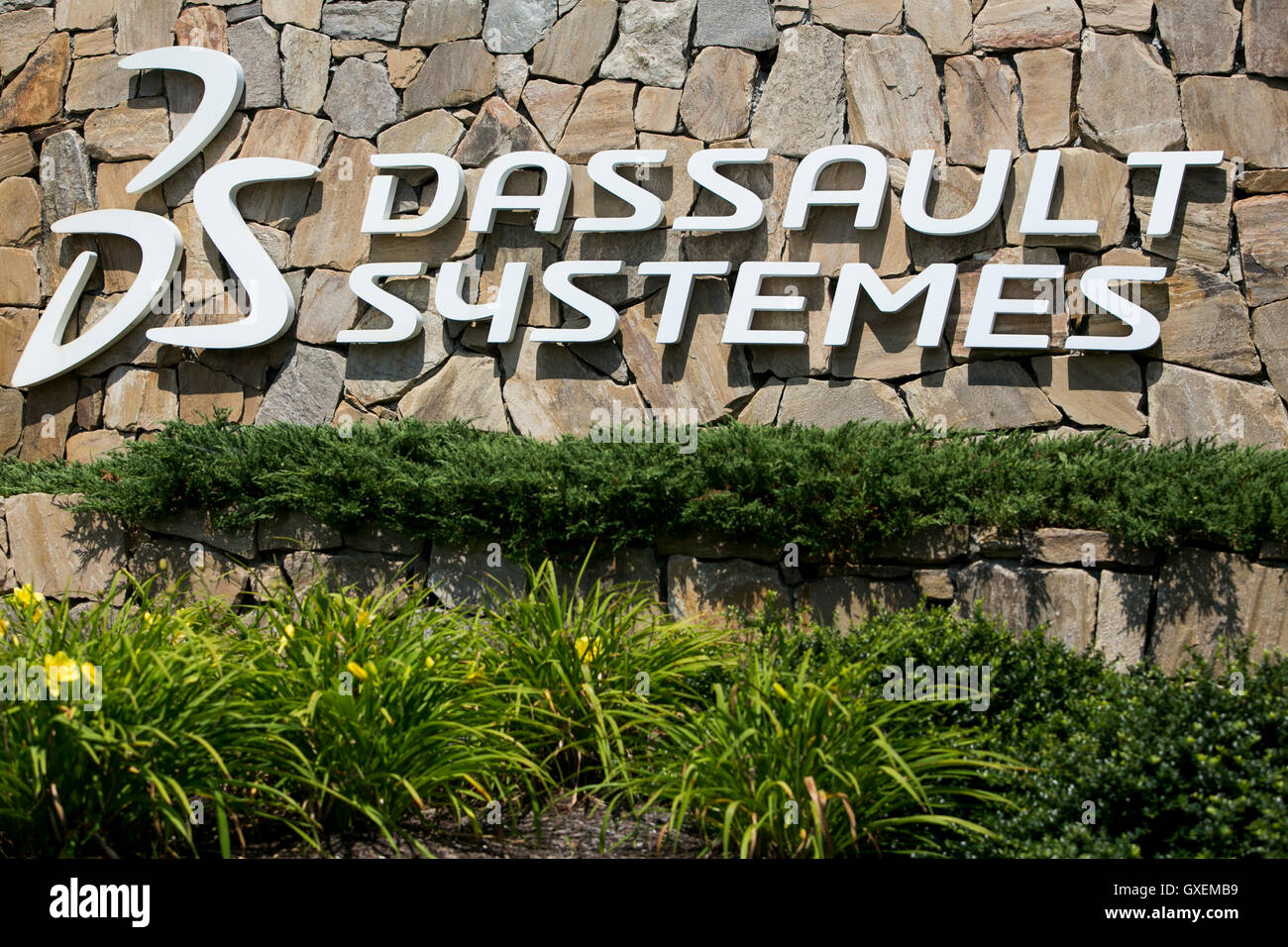 Dassault logo hi-res stock photography and images - Alamy