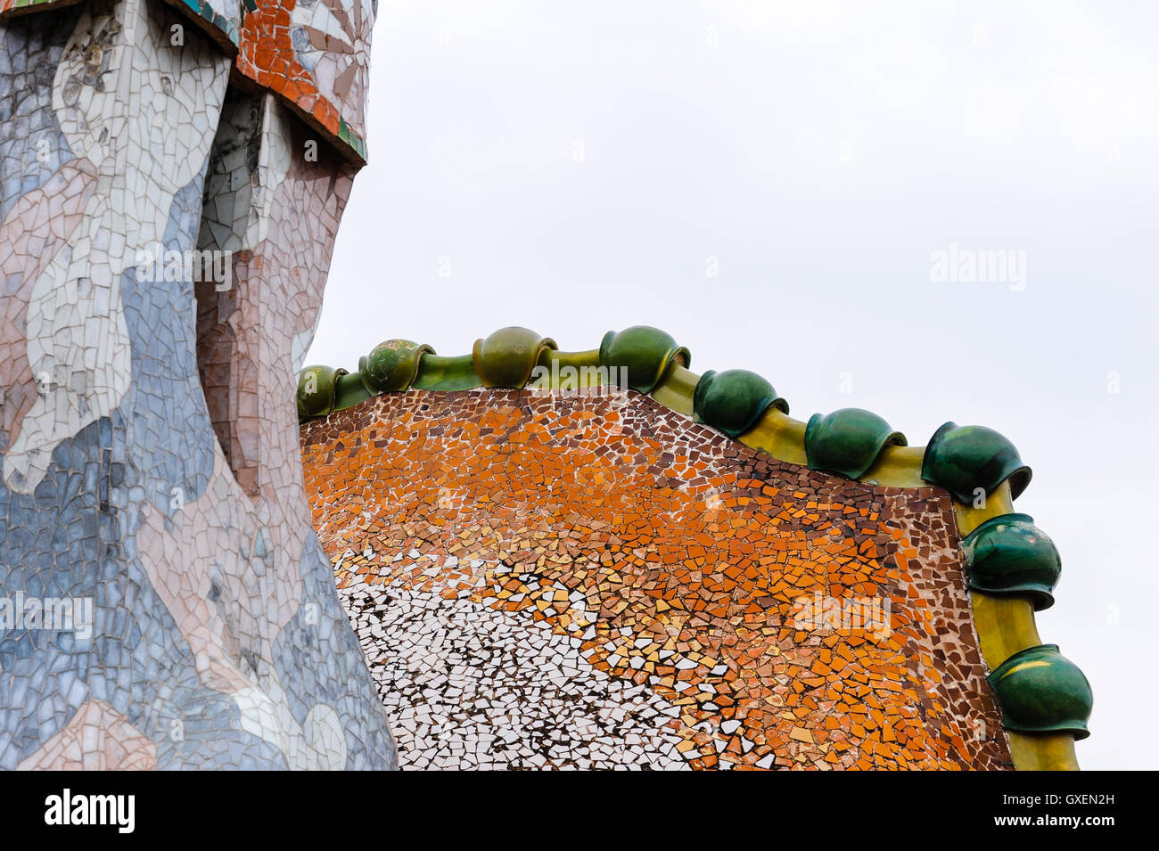 Dragon back roof hi-res stock photography and images - Alamy
