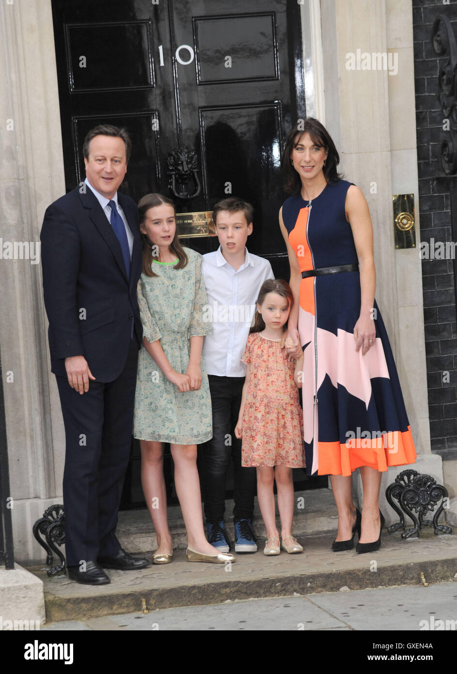 David Cameron delivers a speech outside 10 Downing Street for the last ...