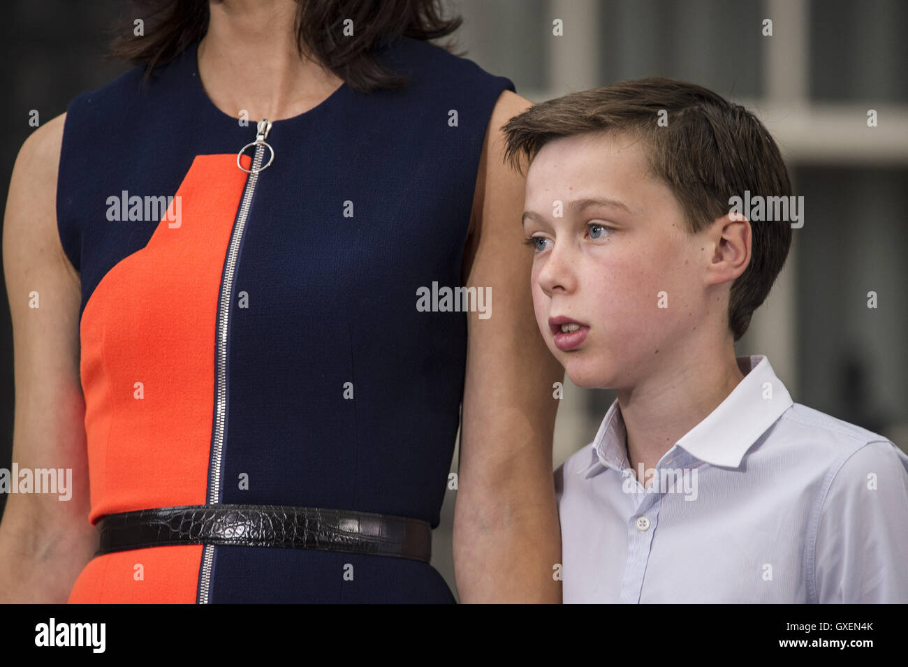 Who is David Cameron's son Arthur Elwen Cameron? Age, birthday, school ...