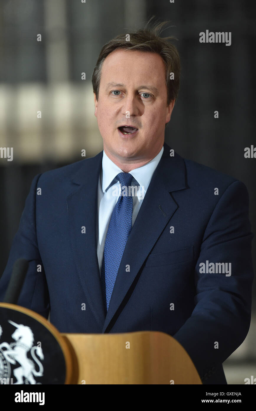 David Cameron resigns as Theresa May is appointed new Prime Minister at ...