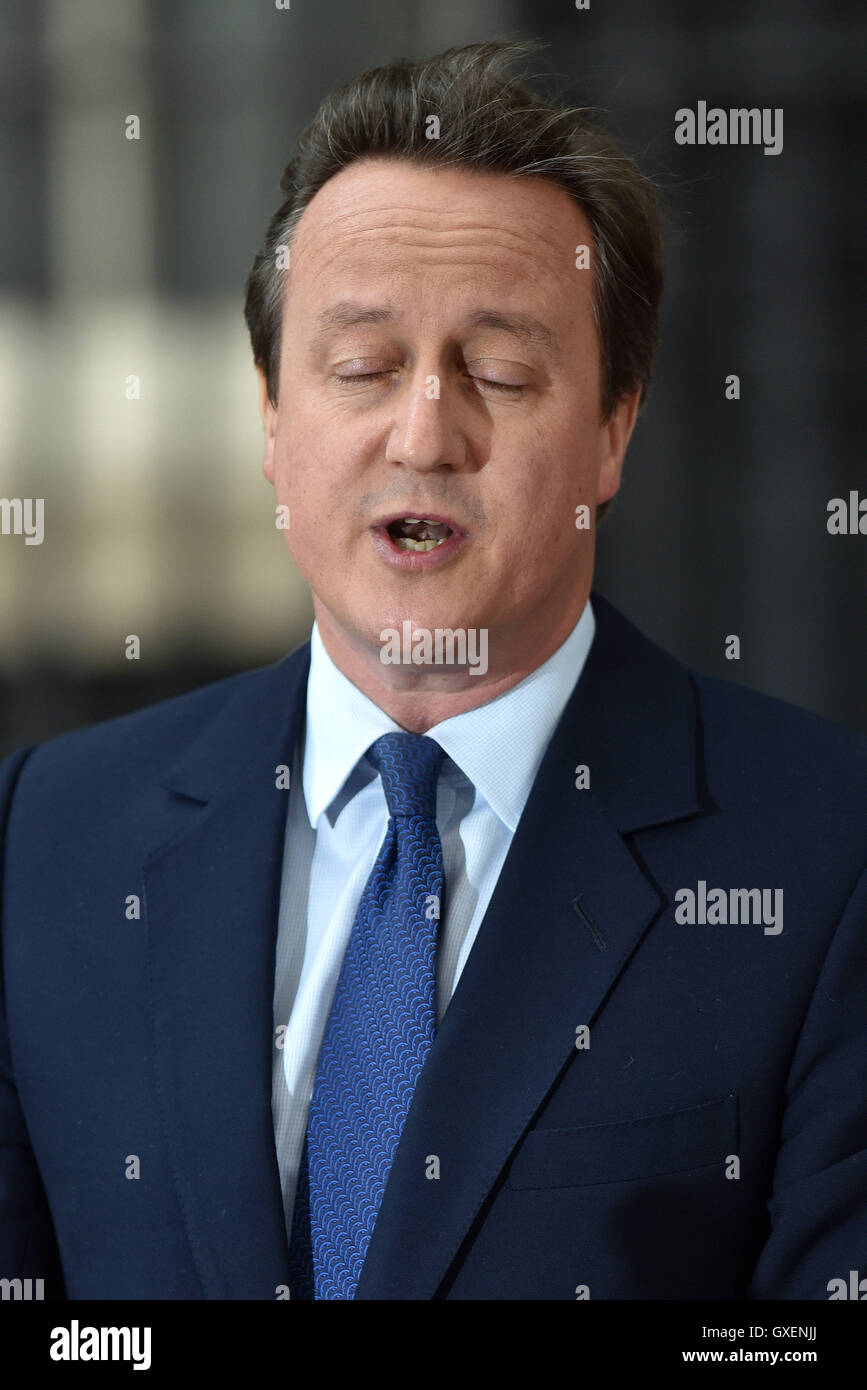 David Cameron resigns as Theresa May is appointed new Prime Minister at ...