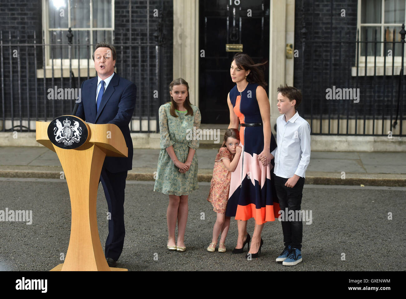 David Cameron resigns as Theresa May is appointed new Prime Minister at ...