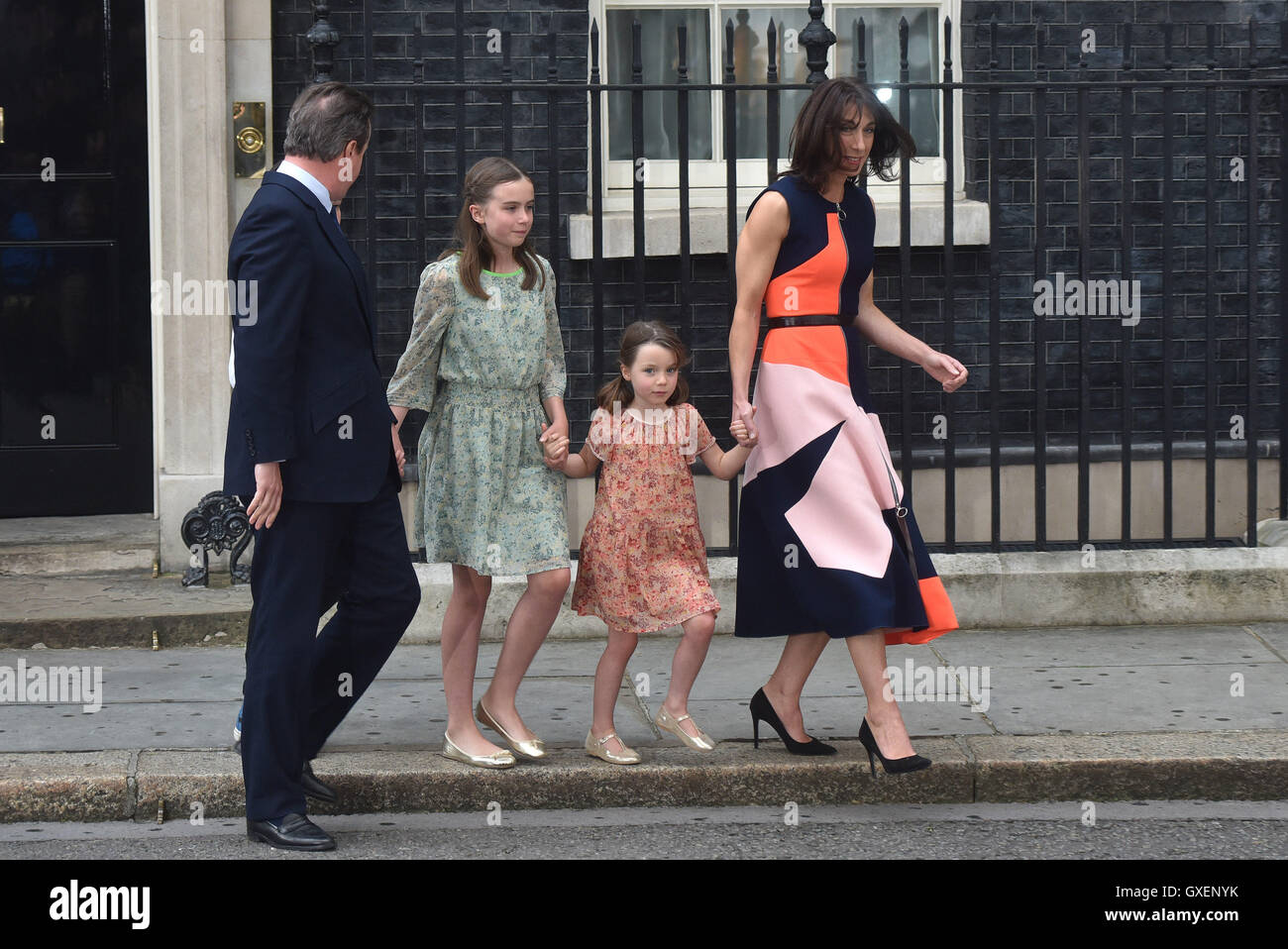 David Cameron resigns as Theresa May is appointed new Prime Minister at ...