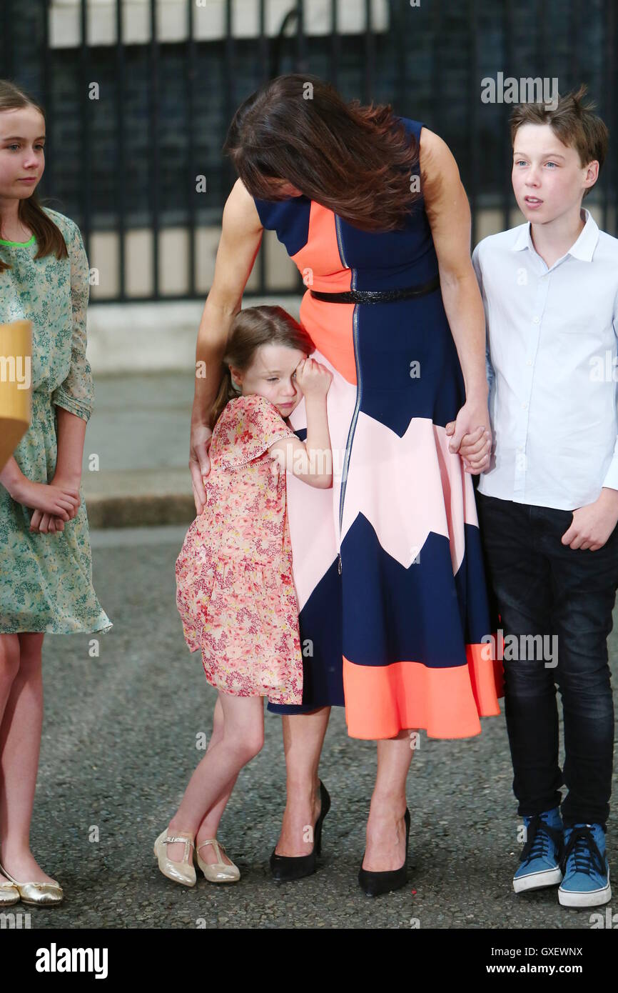 David Cameron delivers a speech outside 10 Downing Street for the last ...