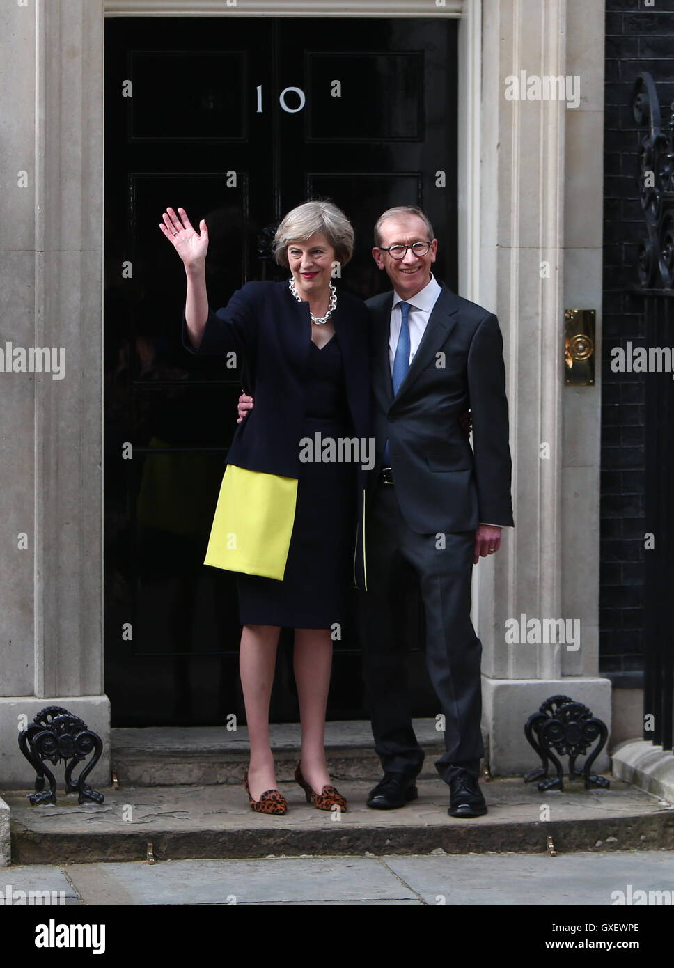 Theresa May arrives at 10 Downing Street with her husband, Philip ...