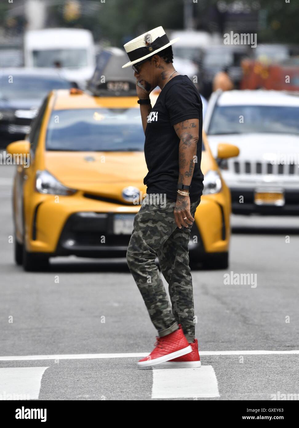 DL Hughley conducts an interview in the Tribeca neighborhood of Lower ...