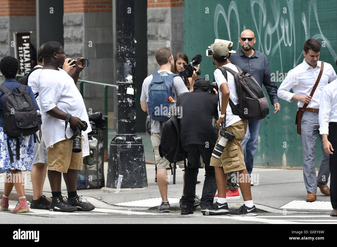 DL Hughley conducts an interview in the Tribeca neighborhood of Lower ...
