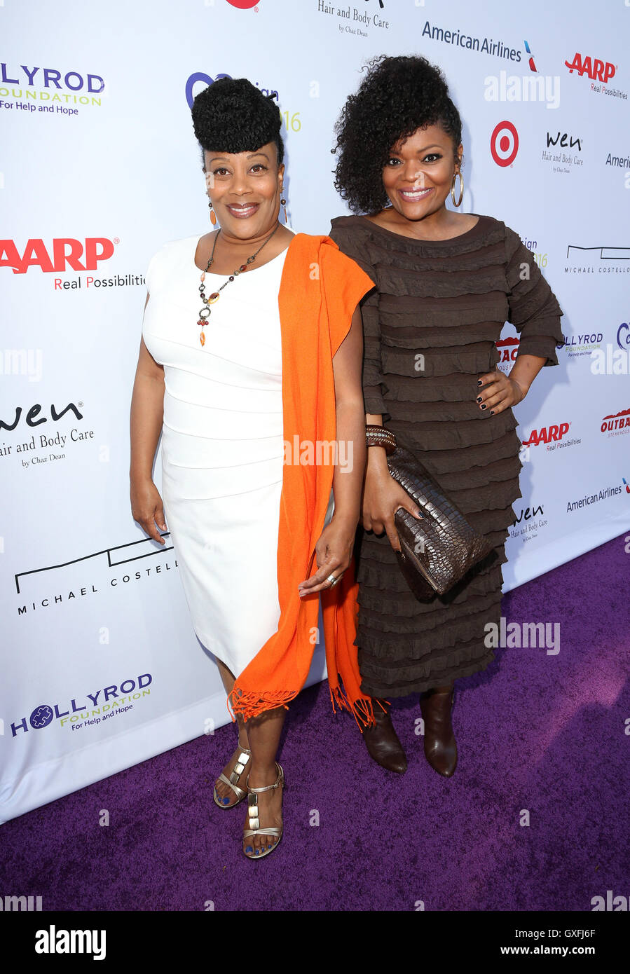 HollyRod 18th Annual DesignCare Gala - Inside Featuring: Carla Renata ...