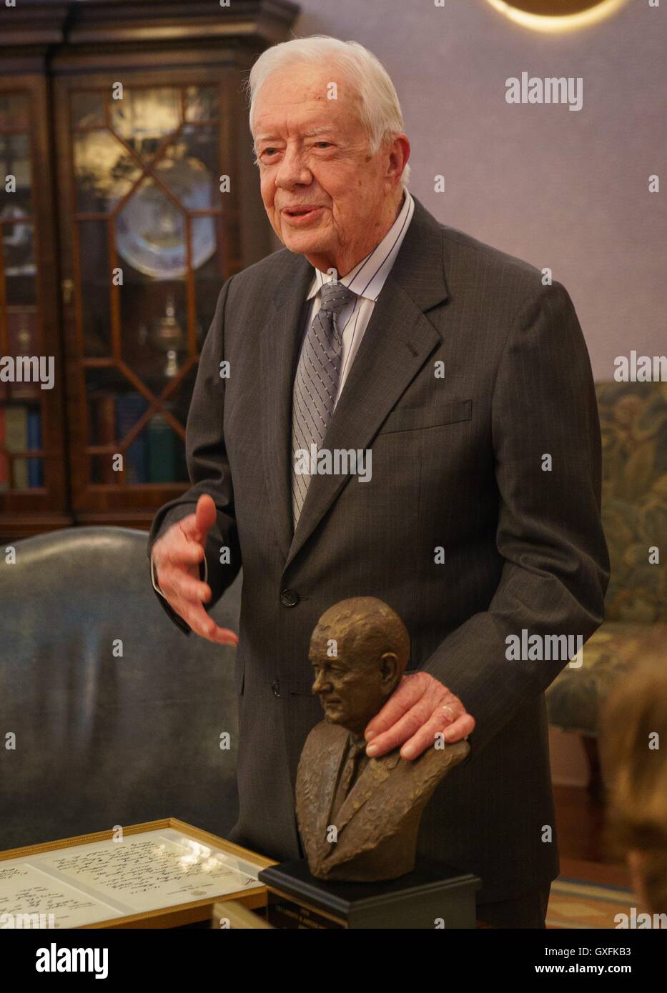 Former U.S. President Jimmy Carter accepts the LBJ Foundation award at ...