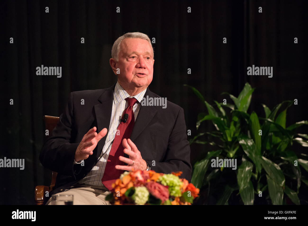 Austin Mayor Lee Leffingwell speaks about the new city counsel ...