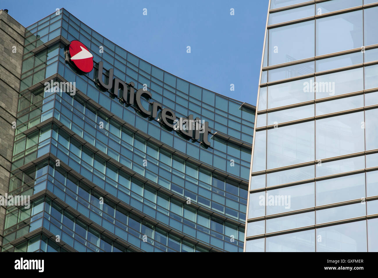 Sign logo unicredit group in hi-res stock photography and images - Alamy