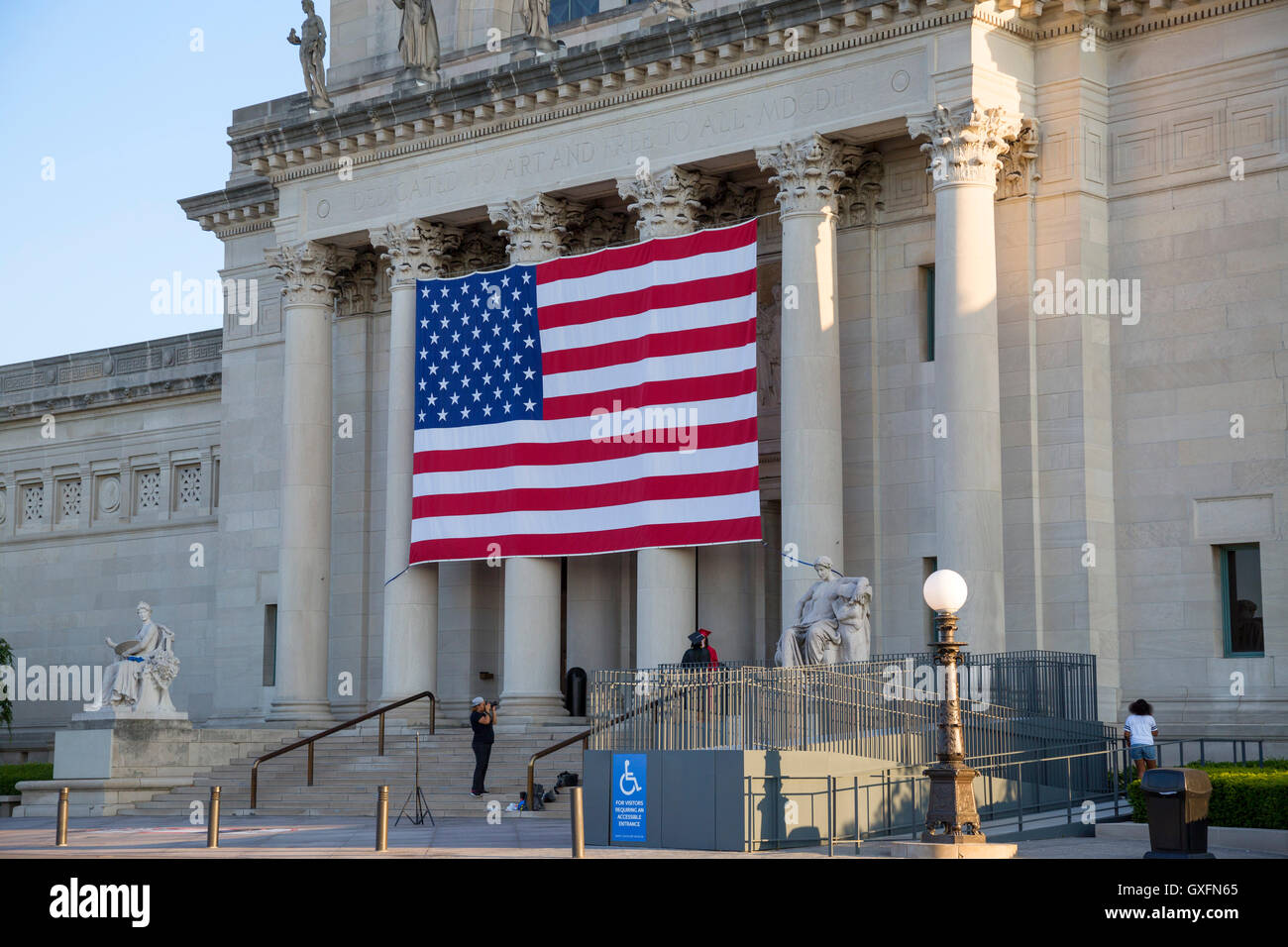 Large U.S. flag displayed in front of St. Louis Art Museum with ...