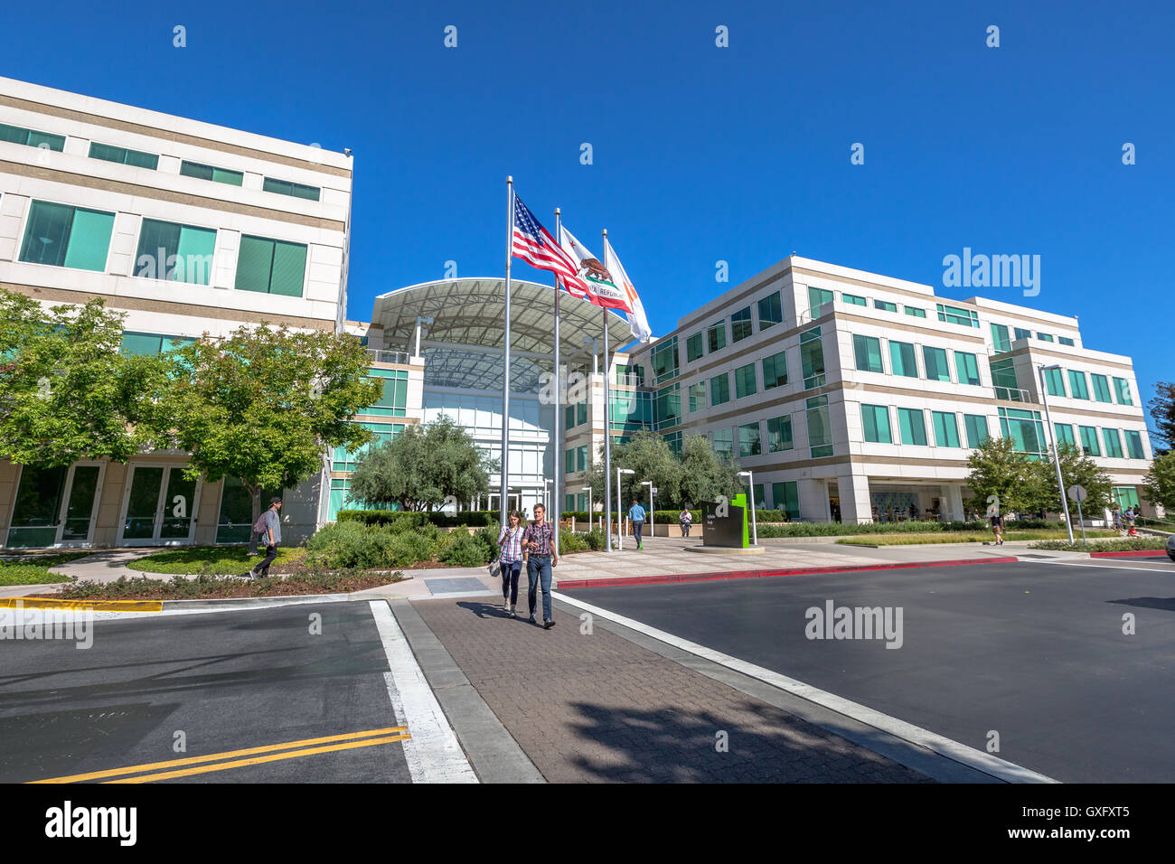 Apple inc campus hi-res stock photography and images - Alamy