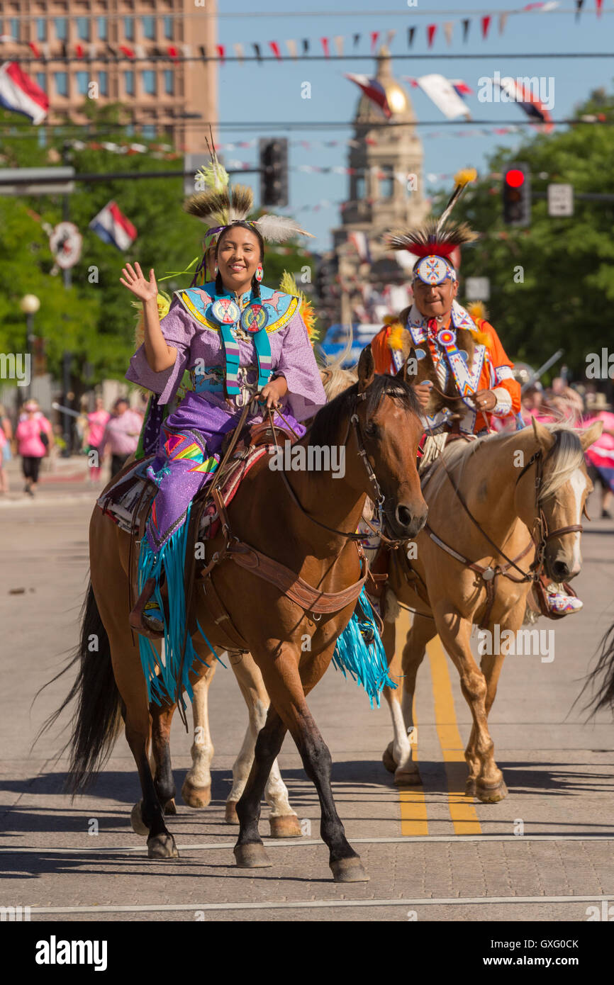Cheyenne indians horse hi-res stock photography and images - Alamy