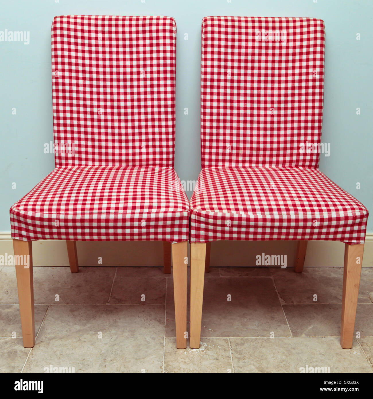 Tubular chairs hi-res stock photography and images - Alamy