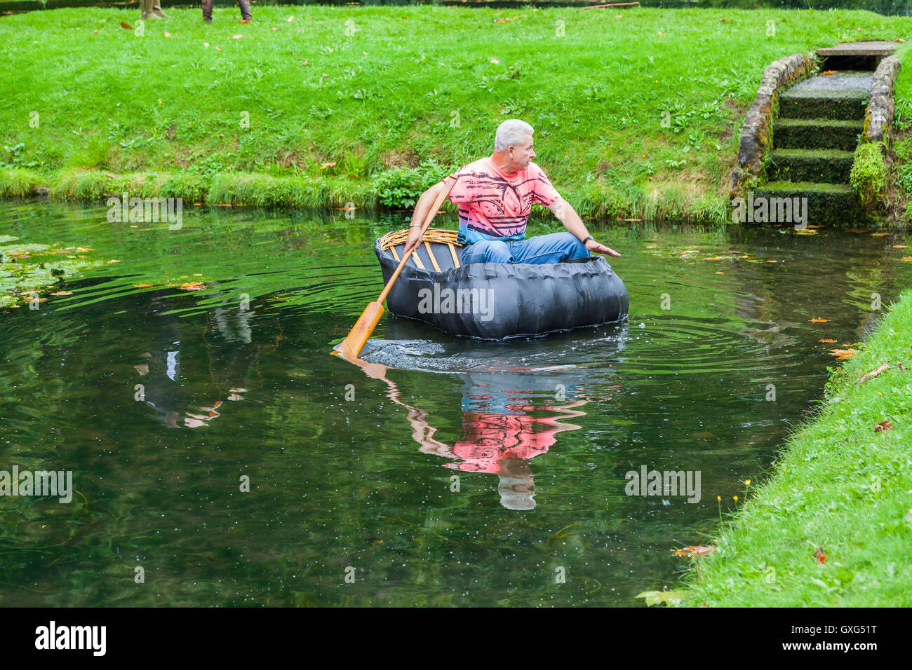 Man paddling a Welsh Coracle at St Fagans Museum, Cardiff, Wales Stock ...