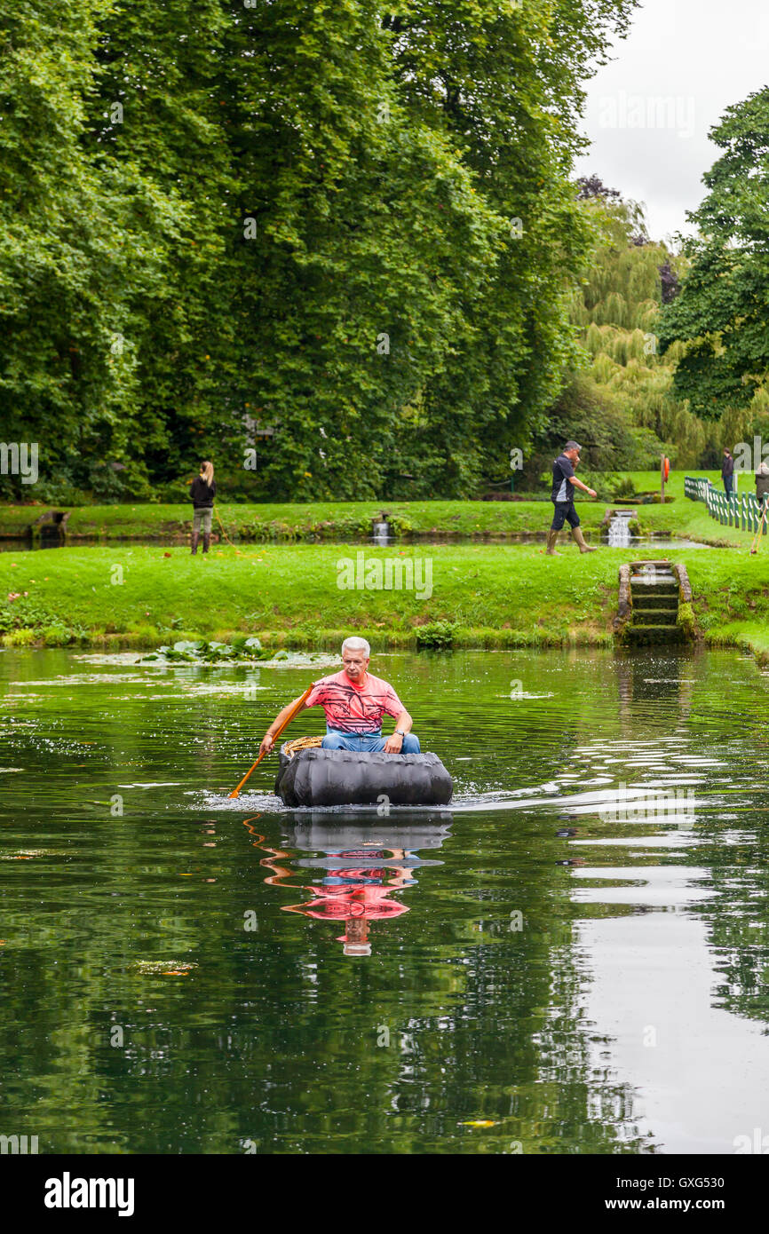Coracle museum hi-res stock photography and images - Alamy