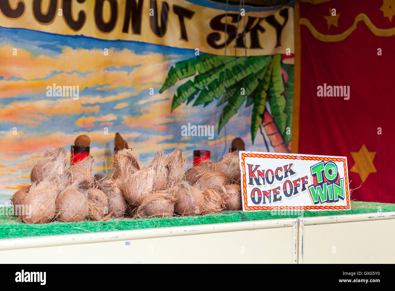 Coconut stall hi-res stock photography and images - Alamy