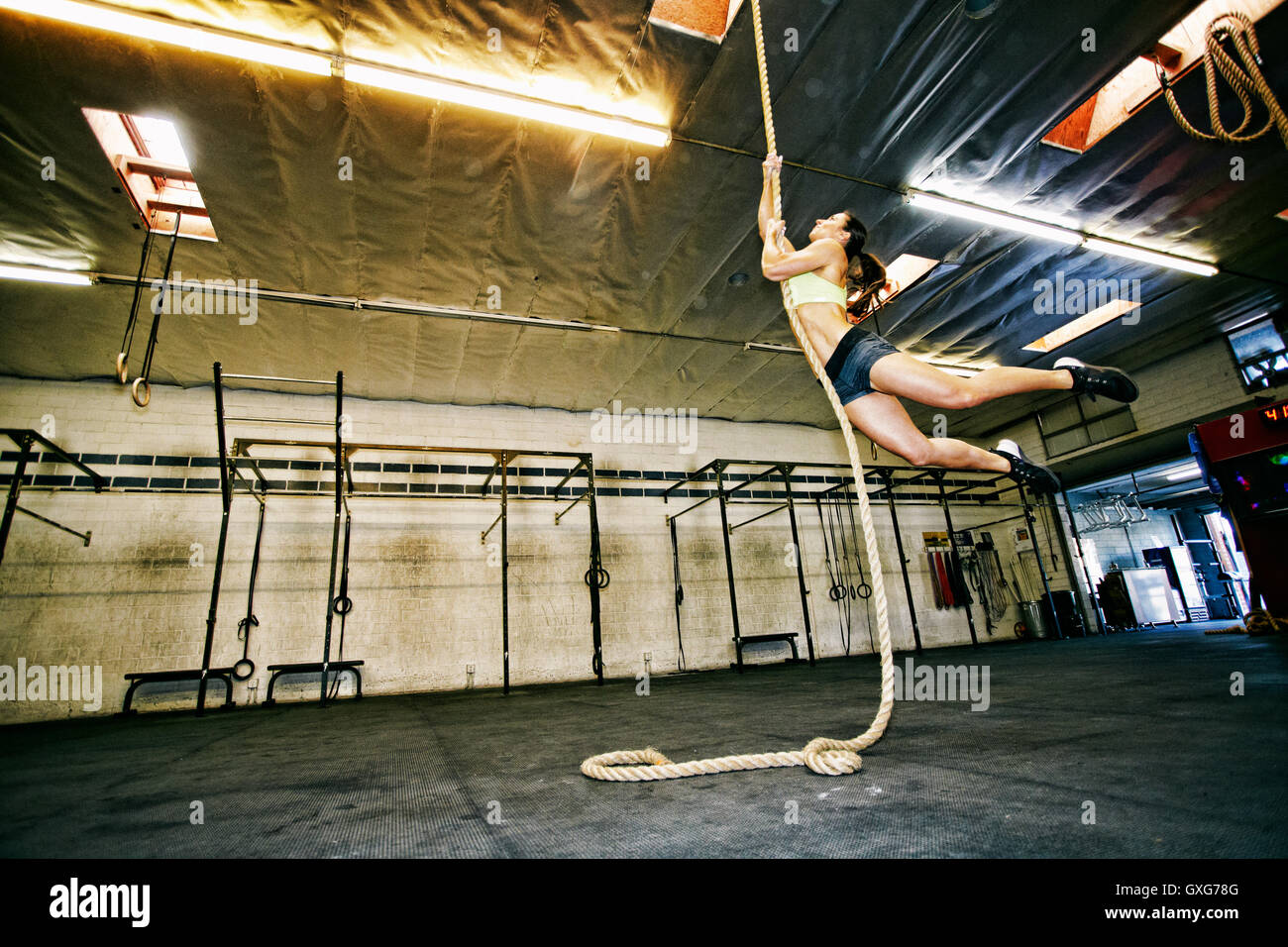 Climbing rope gymnasium hi-res stock photography and images - Alamy