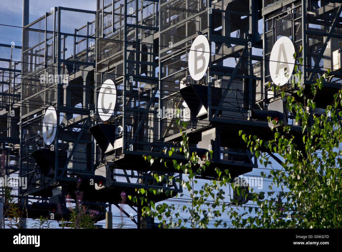 Signal gantry hi-res stock photography and images - Alamy